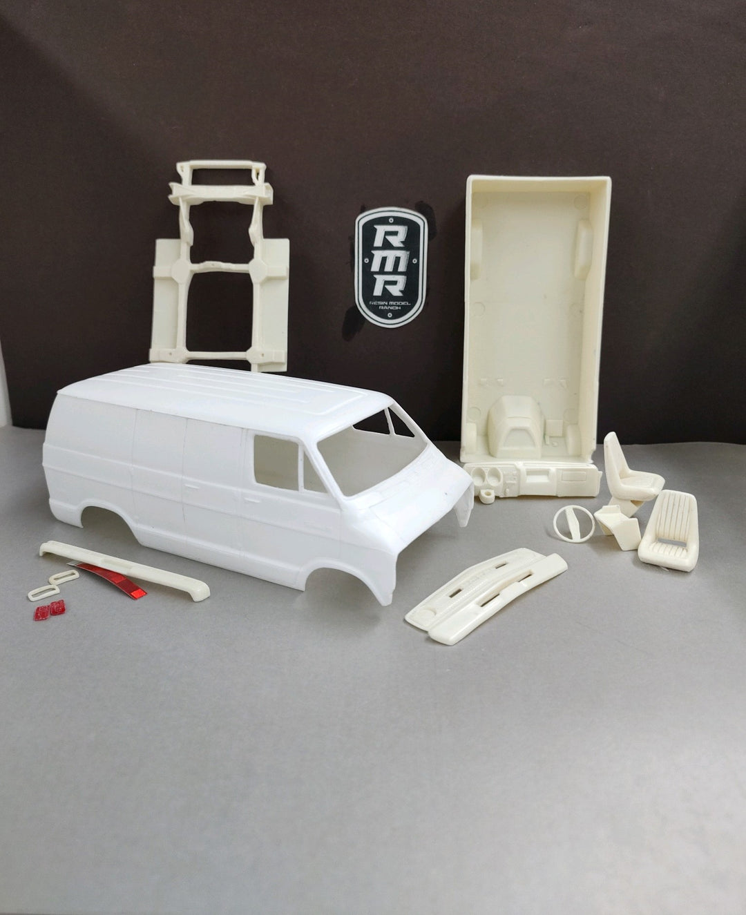 1970's Dodge Tradesman "Shorty" Van | Resin Model Ranch