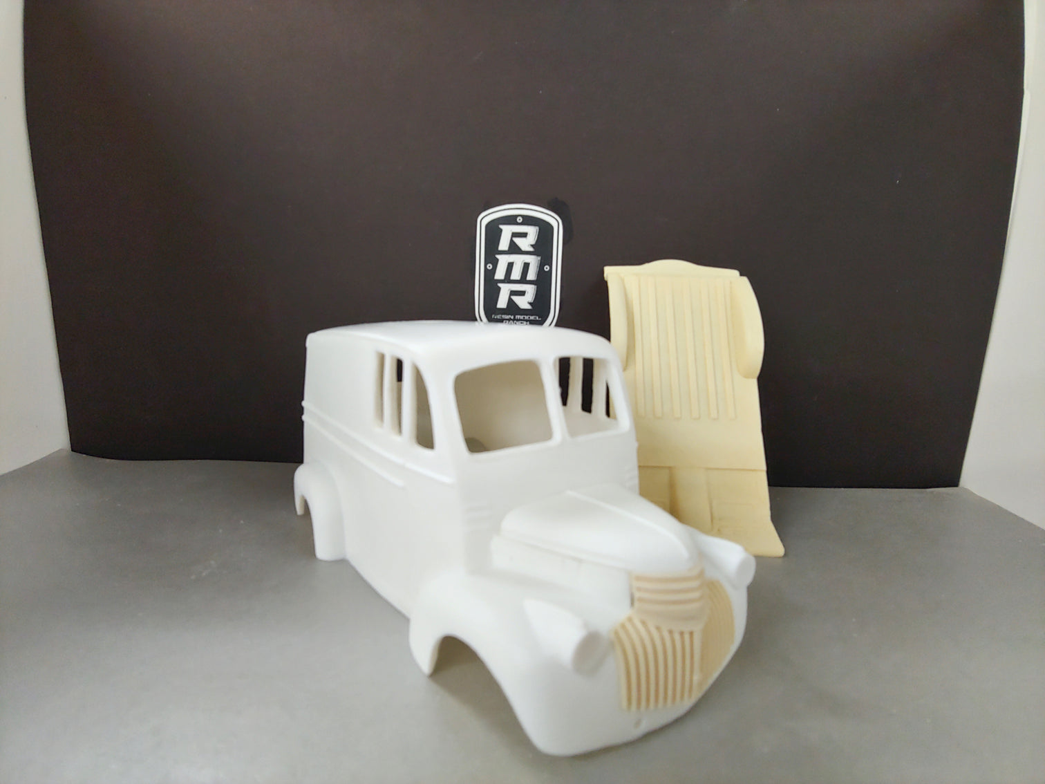 1941 Chevy Milk Truck | Resin Model Ranch